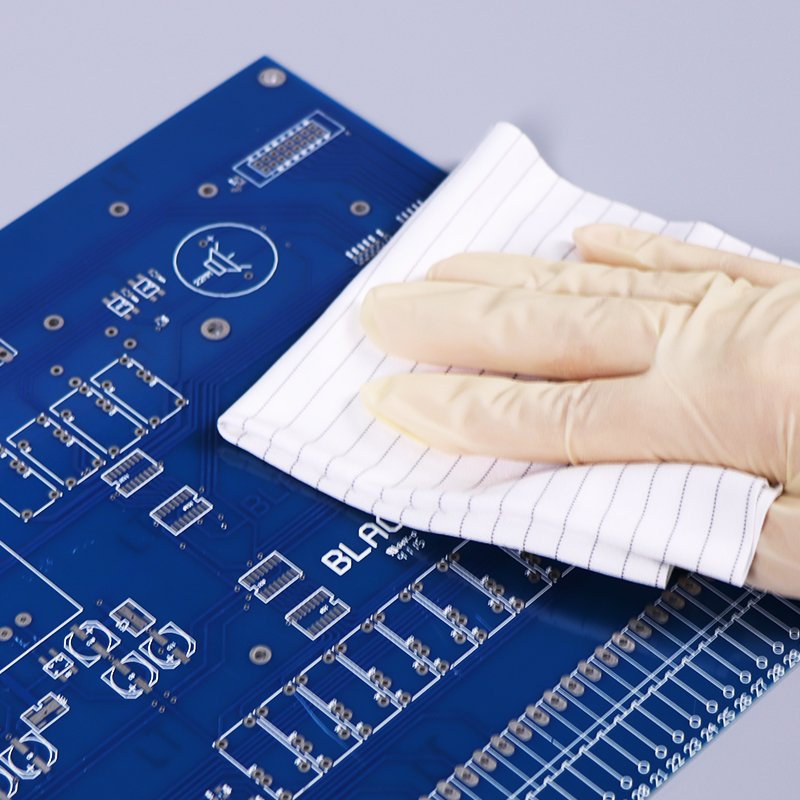12 x 12 Inch Polyester ESD Cleanroom Wiper with Conductive Yarn