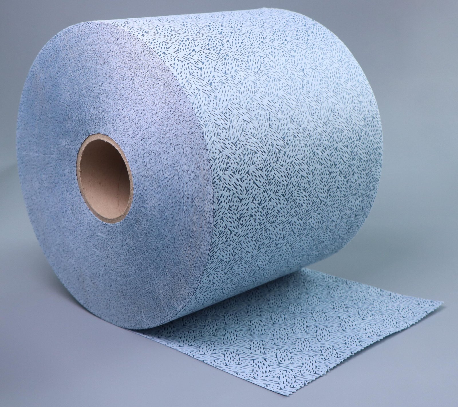 Blue Cleaning Paper Rolls for Sensitive Surfaces - Manufacturing